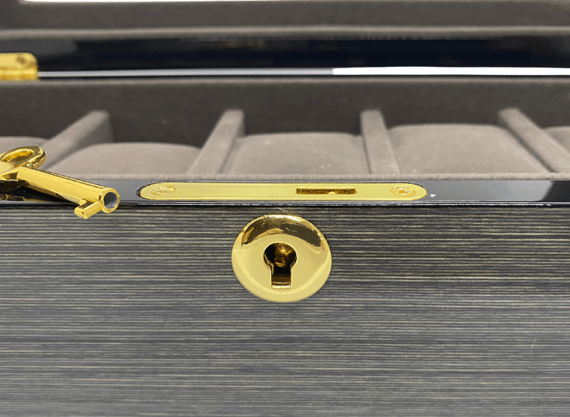 Bexley watch box with five compartments - $130 | GAIHST 2022 | Followmybid