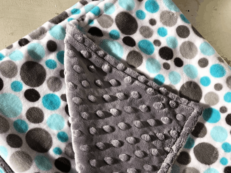 Couverture pour bébé minky Marie Bobine | Fondation HIPPO | Followmybid