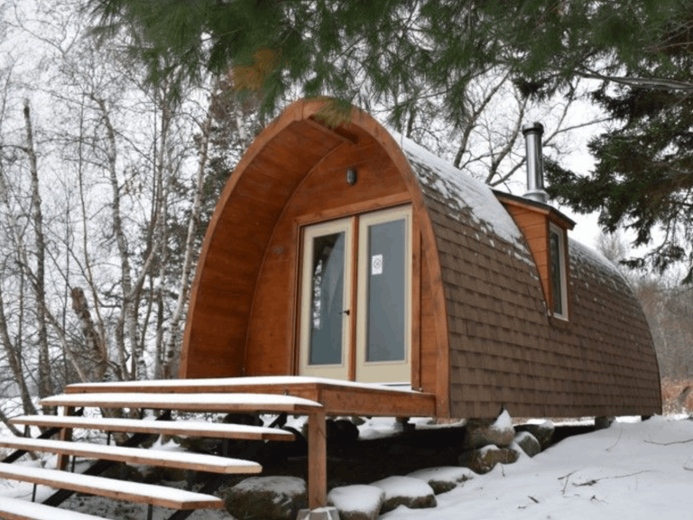 Nuitée dans un Pod Familiale - Au Diable Vert | Brunch au vignoble ...